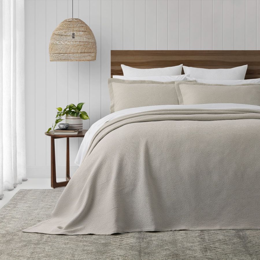Bedspread, Comforter & Quilt sets | Baksana | Free NZ Shipping