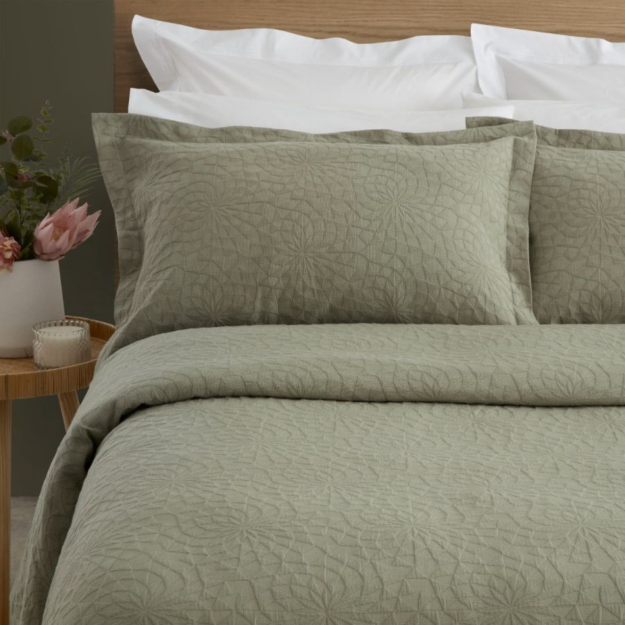 Bedspread, Comforter & Quilt sets | Baksana | Free NZ Shipping